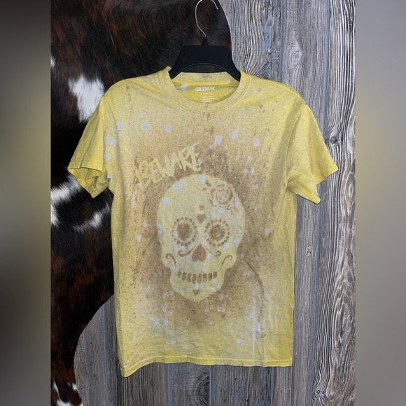 Gildan | Tops | Gildan Size Small Yellow With White Paint Splatter ...